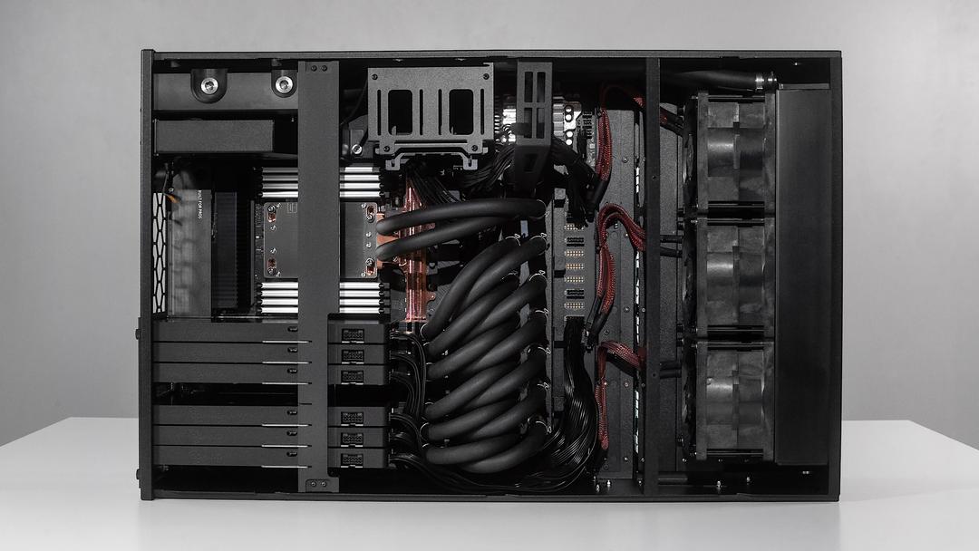 Workstation with AMD Radeon AI PRO R9700